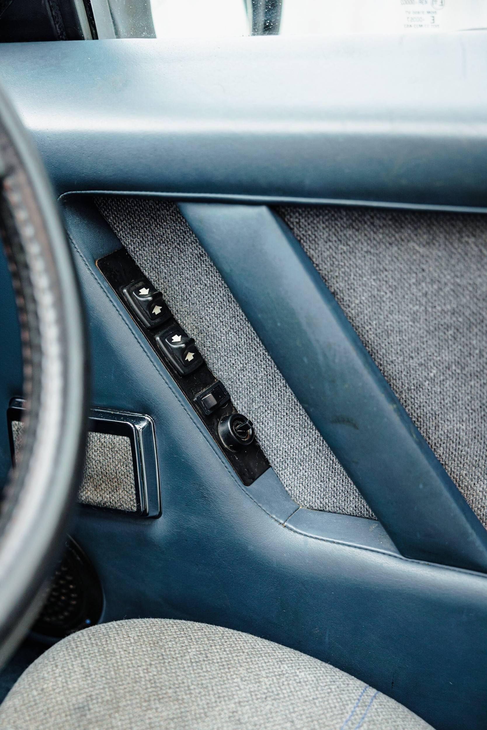 1986 Lotus Excel SE For Sale by Auction