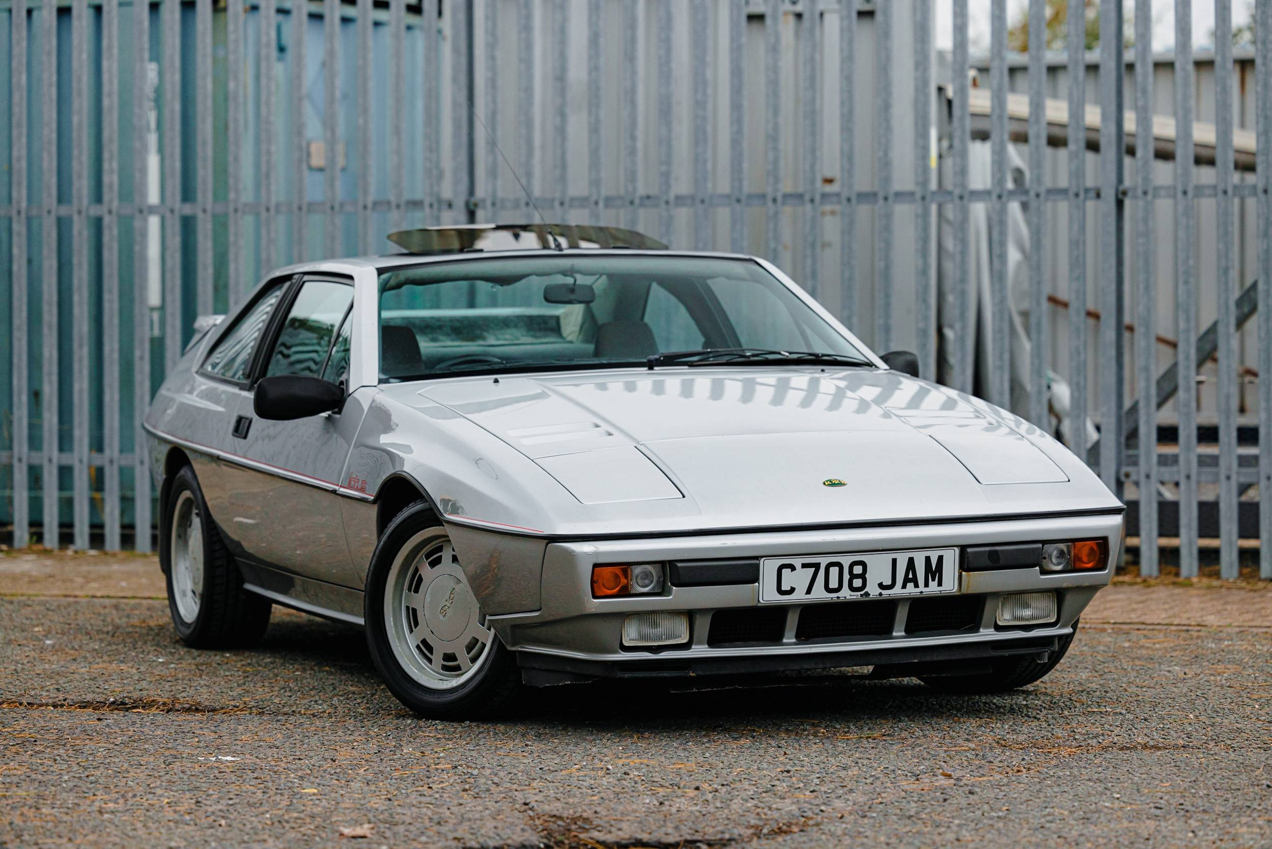 1986 Lotus Excel SE For Sale by Auction