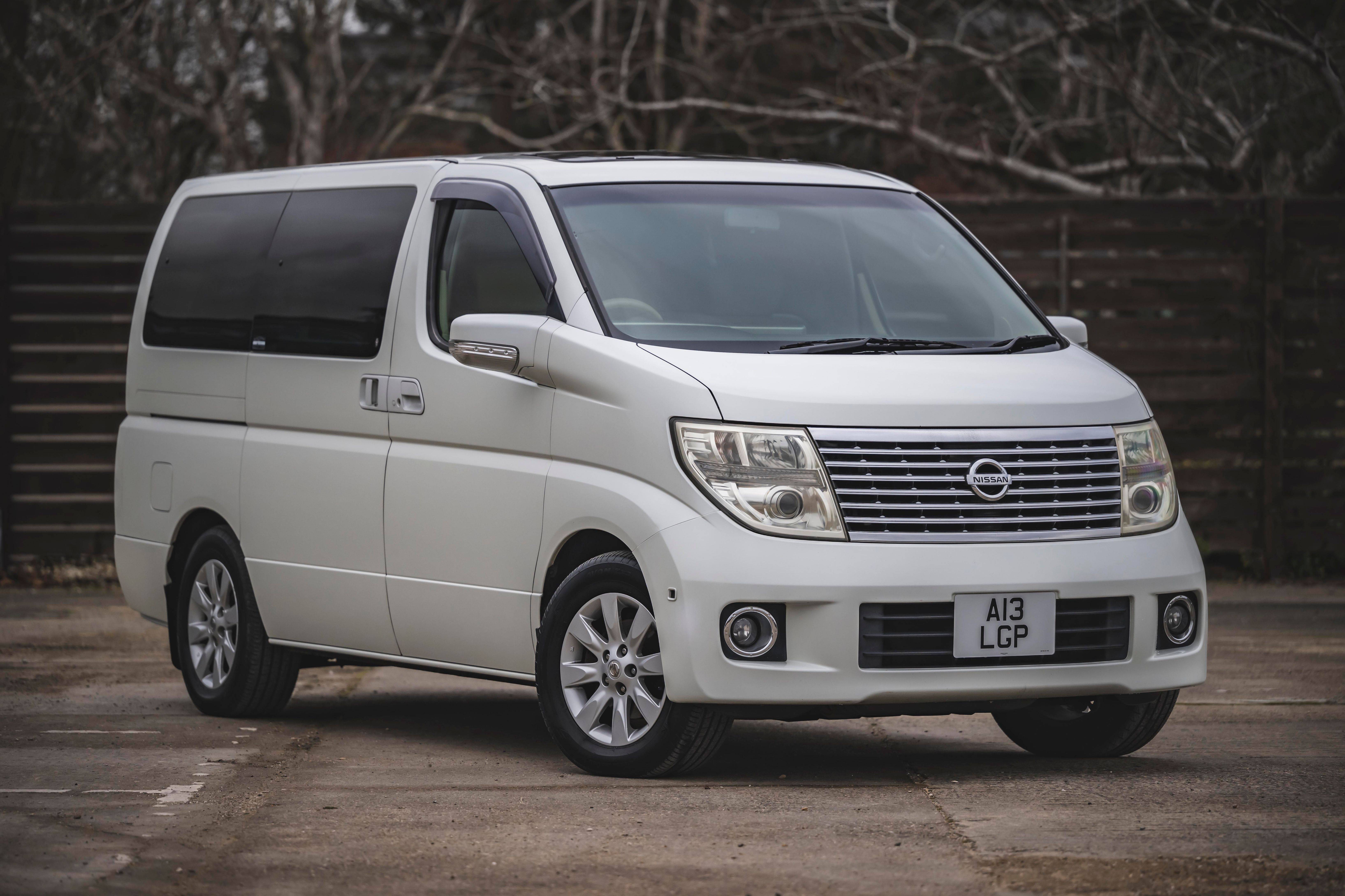 2006 Nissan Elgrand XL E51 3.5 V6 For Sale by Auction