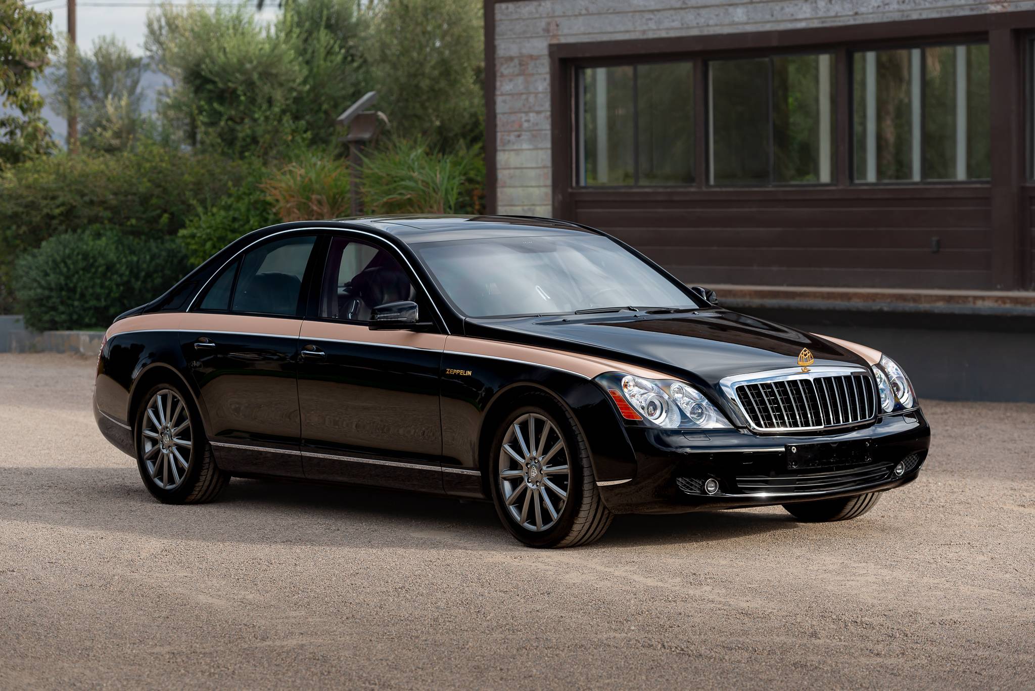 2010 Maybach 57S Zeppelin Saloon For Sale by Auction