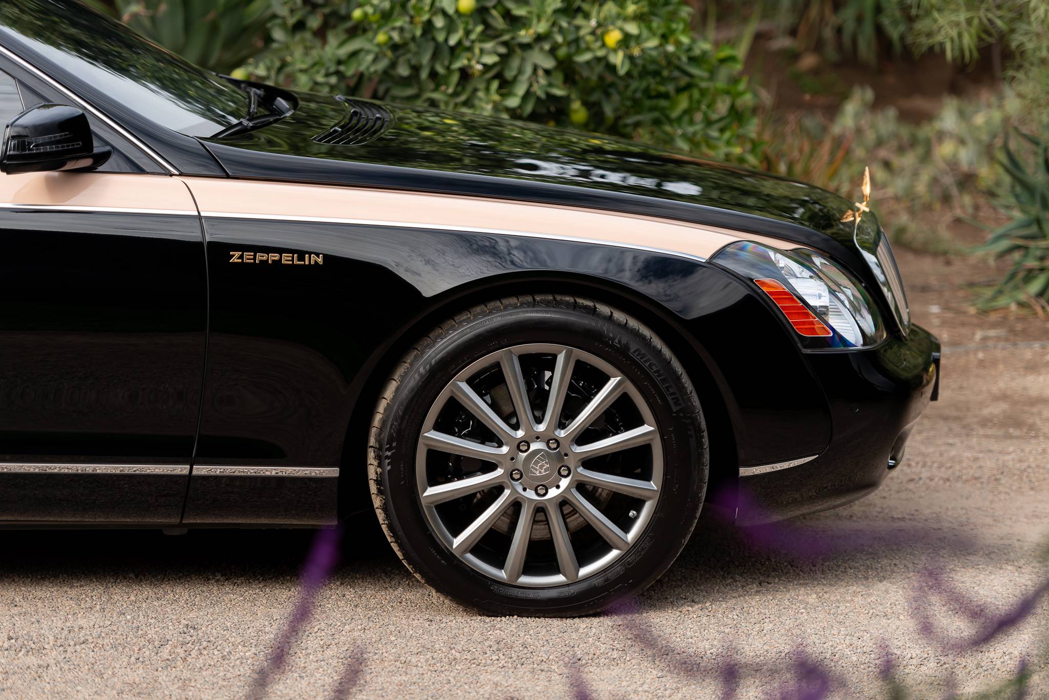 2010 Maybach 57S Zeppelin Saloon For Sale by Auction