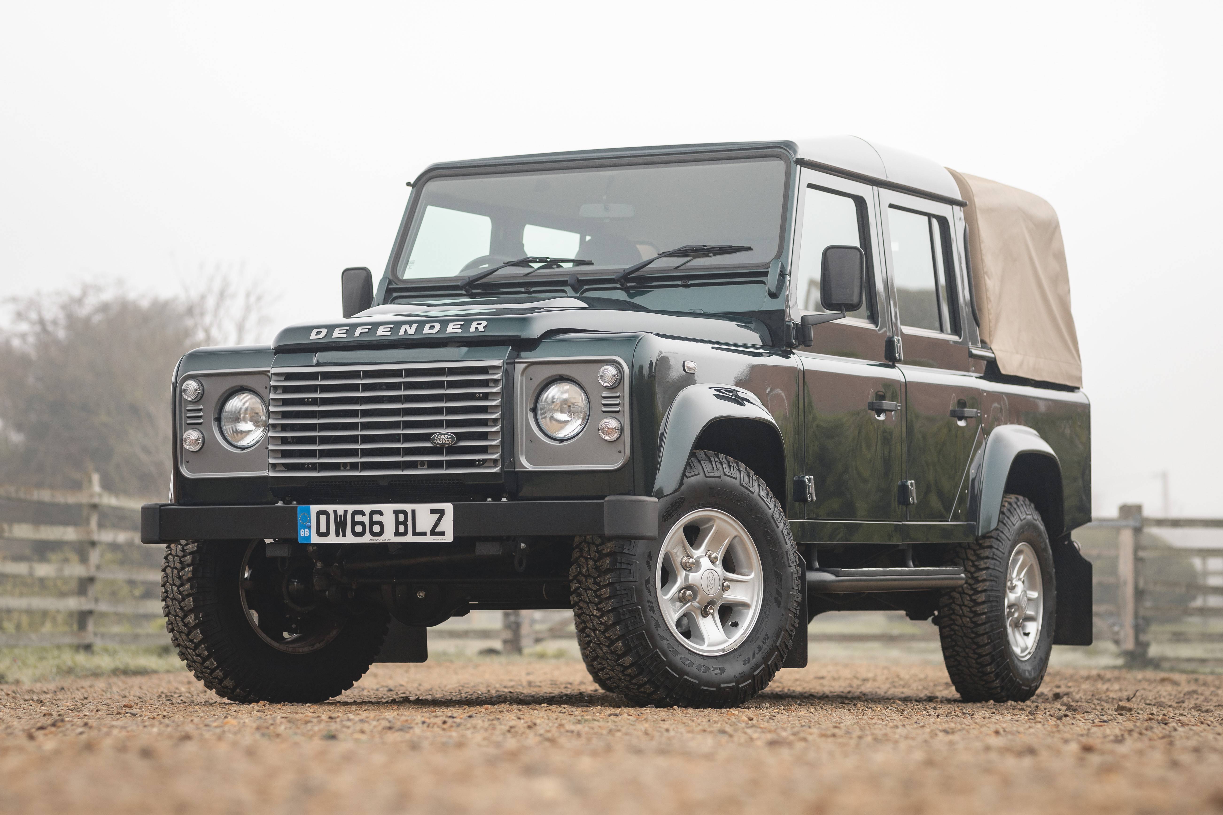 2016 Land Rover Defender 110 Crew Cab For Sale by Auction
