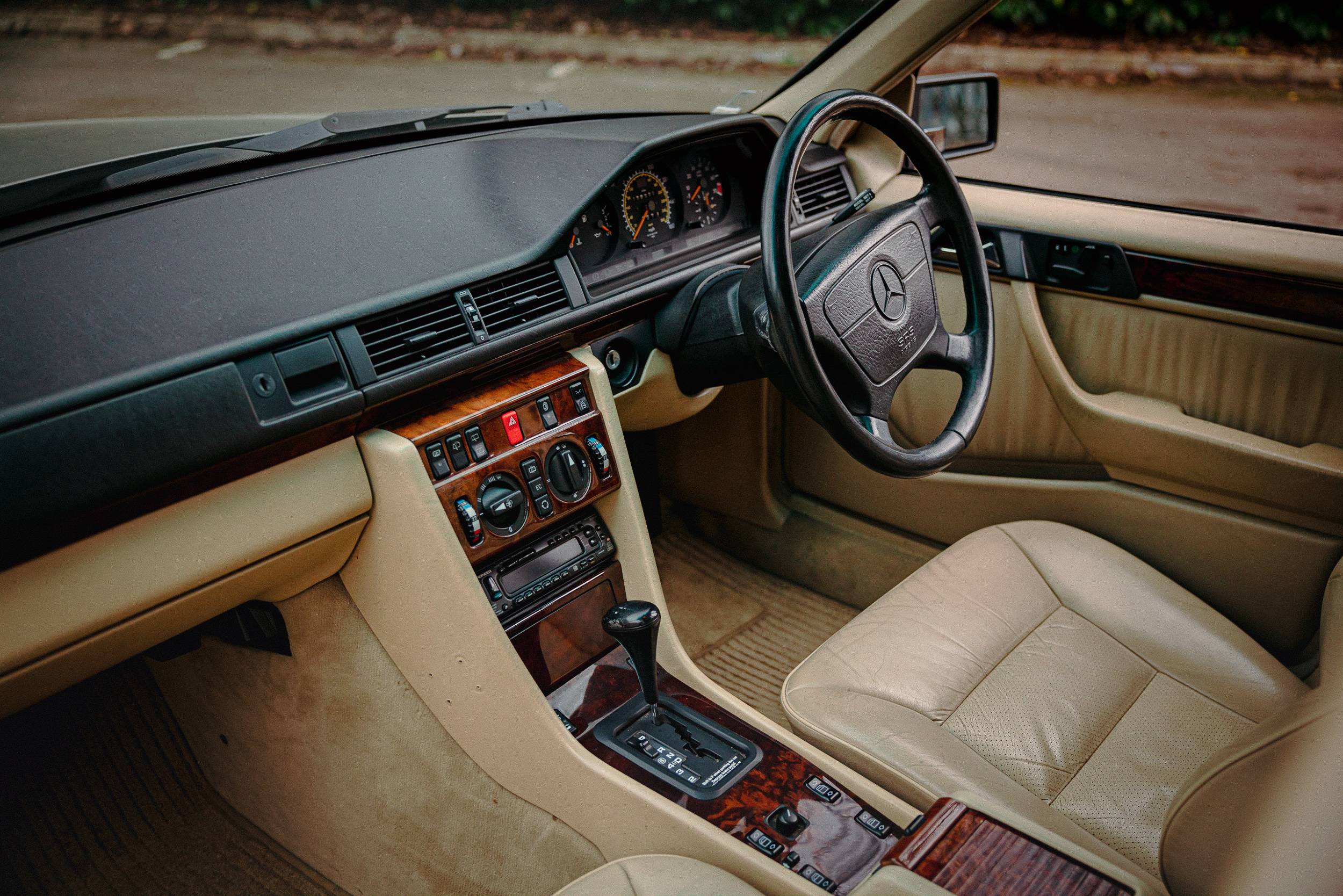 Mercedes W124 Interior
