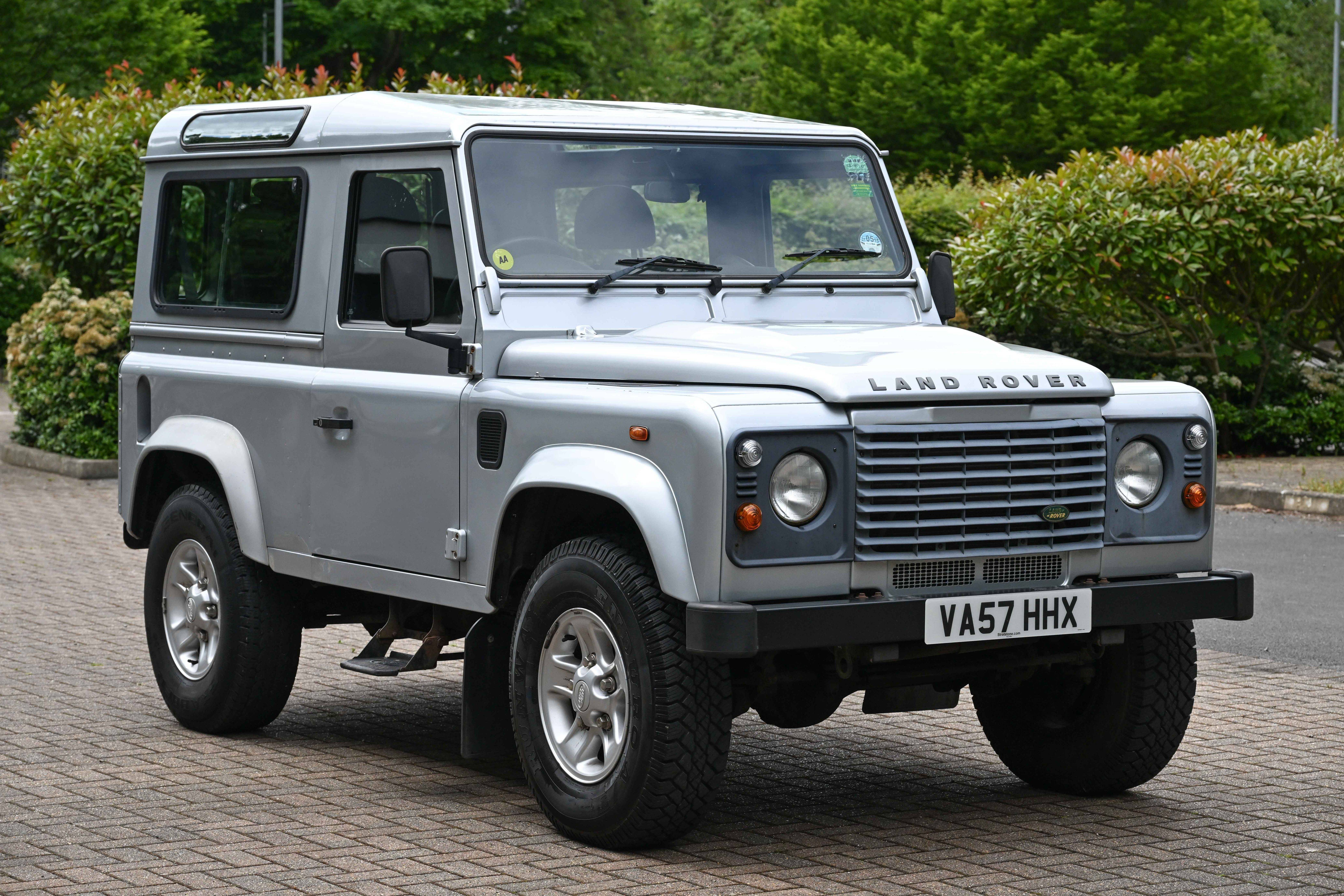 2008 Land Rover Defender 90 County SW SWB For Sale by Auction