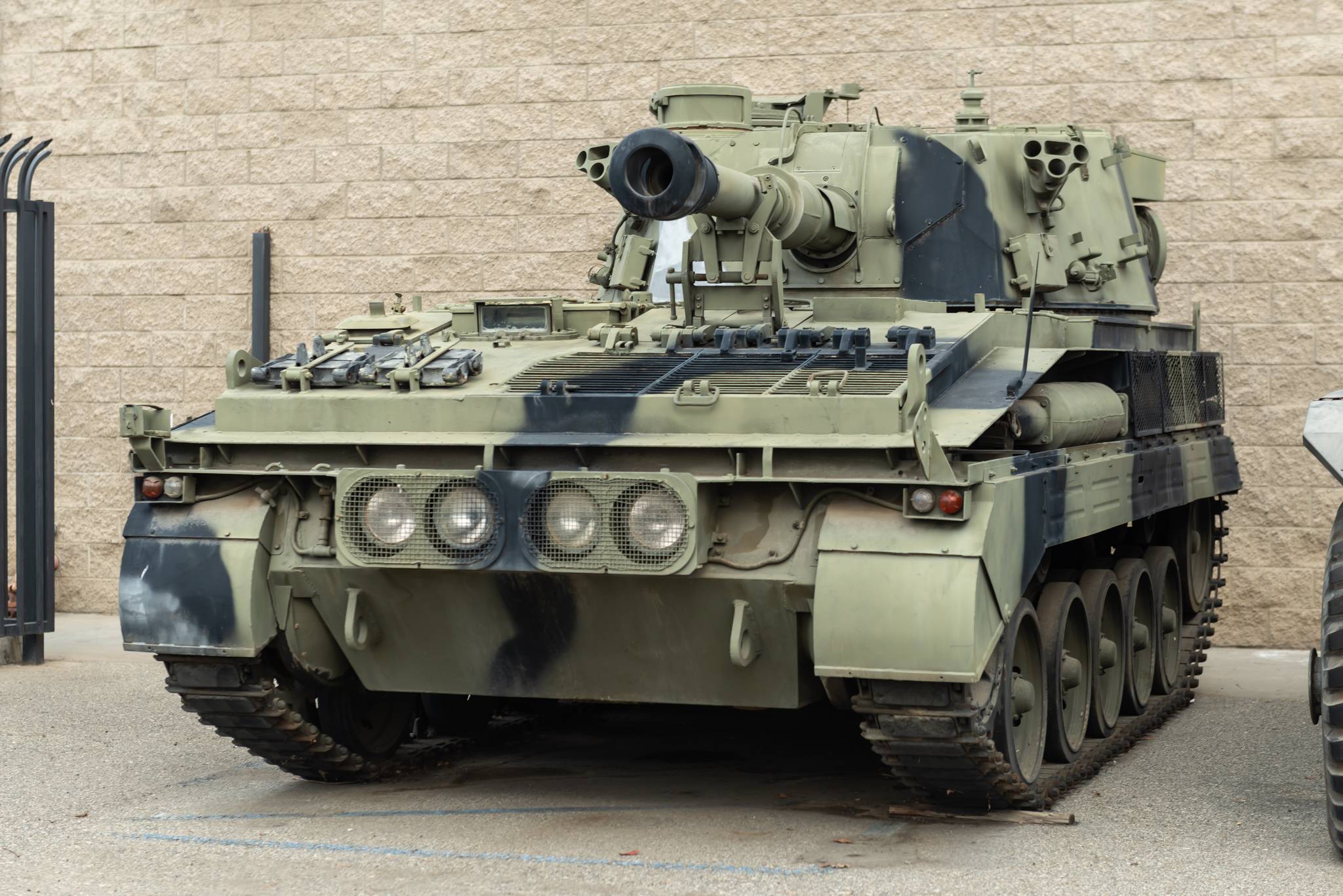 1965 Vickers FV433 Abbot For Sale by Auction