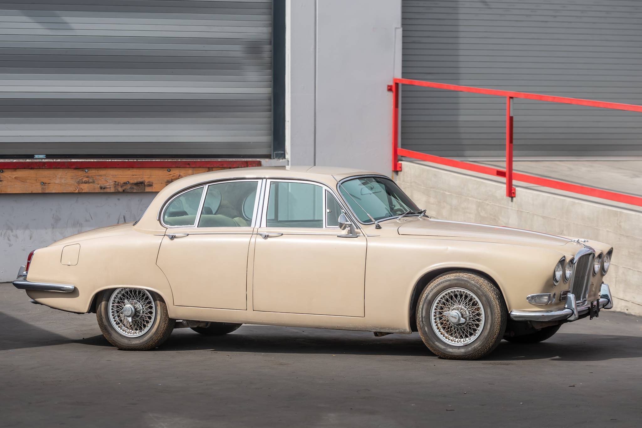 1967 Jaguar 420G For Sale by Auction